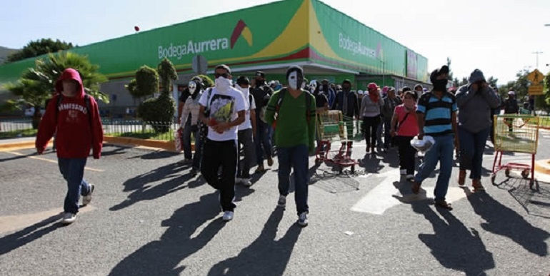 CETEG clausura Sam’s y Walmart de Chilpancingo